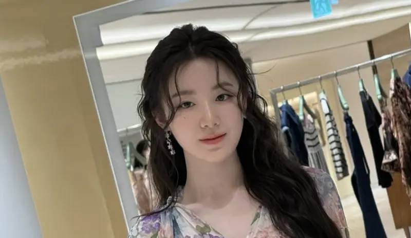 舒華邀頌樂吃蟋蟀！挑戰怪奇食物兩人嚇瘋 | NOWNEWS今日新聞 | LINE TODAY