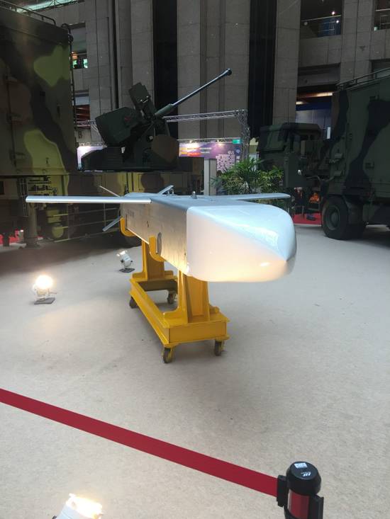 【虎觀點】美國持續訓練烏克蘭飛行員操作F-16、F-15 | Knowing | LINE TODAY