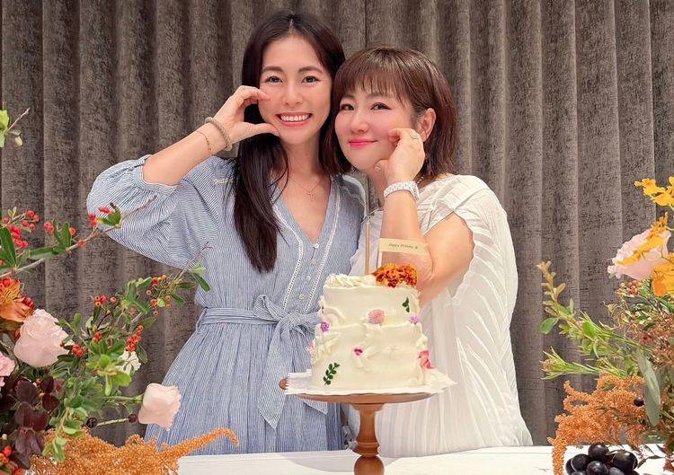 Selina剛滿44歲生日飄孕味 合體妹任容萱蛋糕巧妙遮肚皮 | 壹蘋新聞網 | LINE TODAY