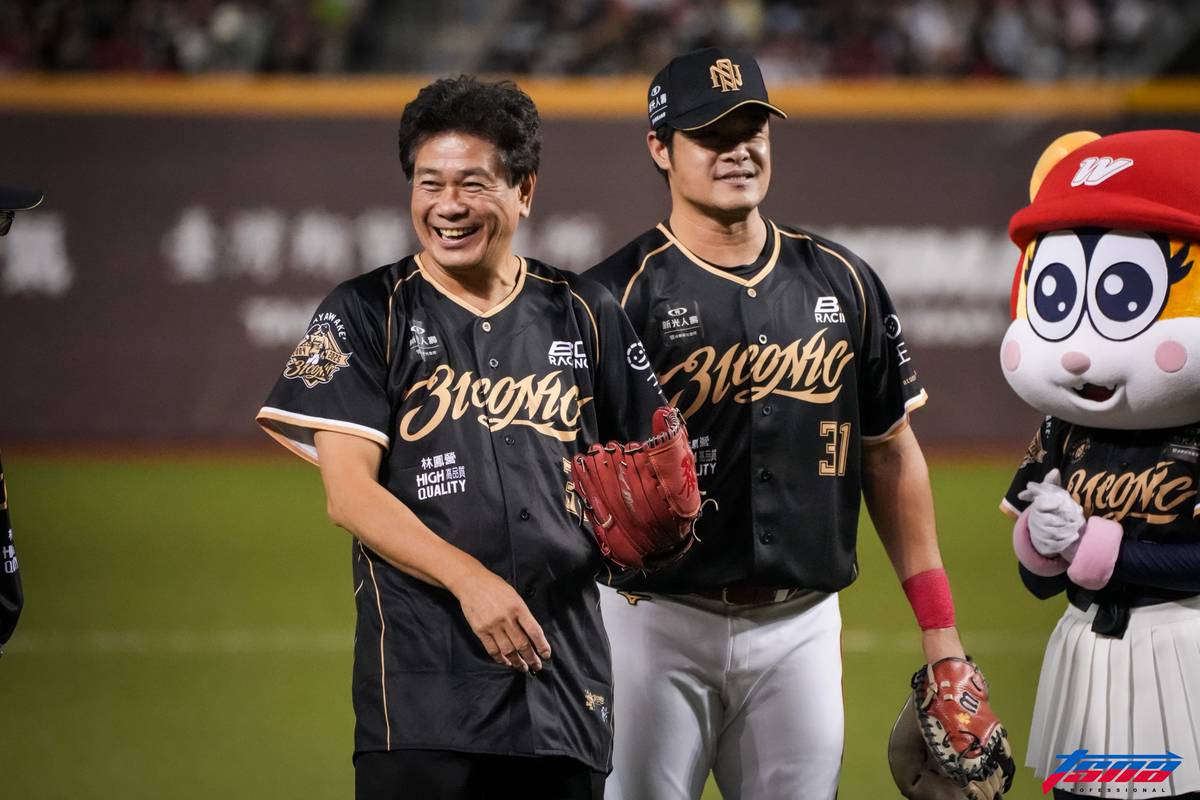 林智勝引退》陳義信動情喊「辛苦了」 笑談大師兄球場印象是「打架」 | TSNA | LINE TODAY