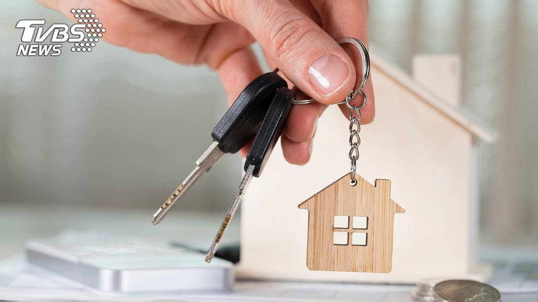 情侶想築巢！年薪120萬「買房有壓力？」 網揭1關鍵 | TVBS | LINE TODAY