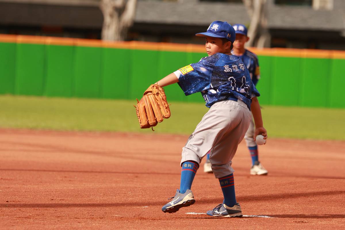 全國社區棒球賽》U10復興社區棒球隊攻守俱佳收下首勝 台鋼熊快樂H震撼初體驗 | TSNA | LINE TODAY