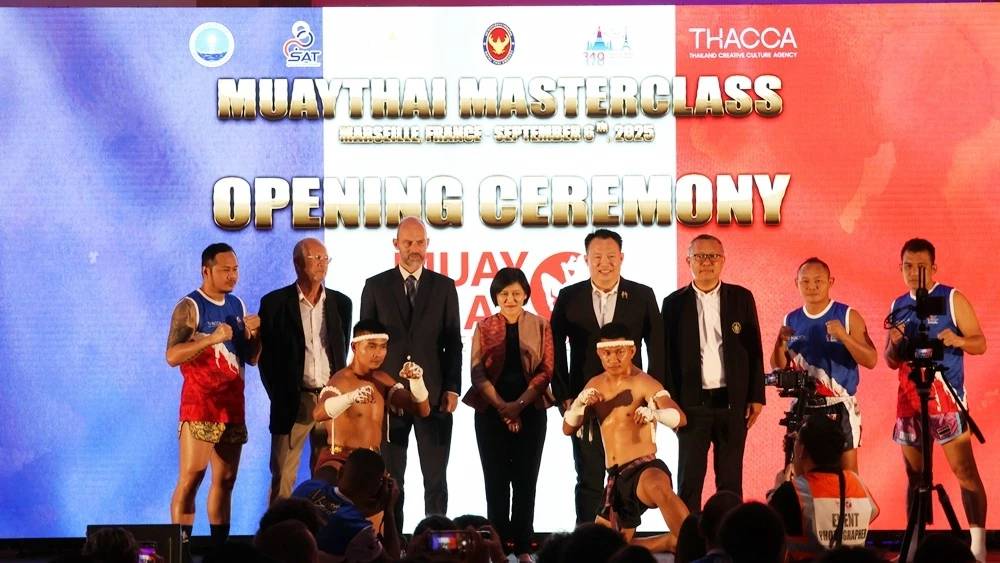 ชาวฝรั่งเศสแห่ร่วมมวยไทยมาสเตอร์คลาส คับคั่งกว่า 400 คน | PostToday | LINE TODAY