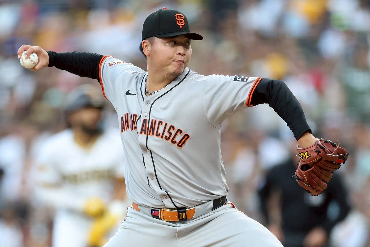 MLB》鄧愷威單場8K收先發首勝 隊友開轟被掐脖「他後方靦腆笑」 | 麗台運動 | LINE TODAY