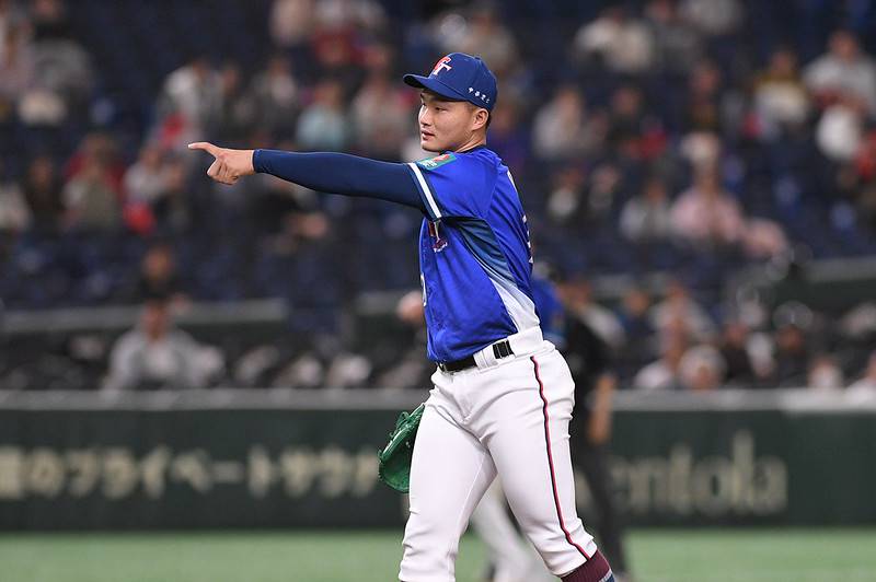 12強賽》陳柏清2局3保送由江國豪接手 台灣前3局6個殘壘 | TSNA | LINE TODAY