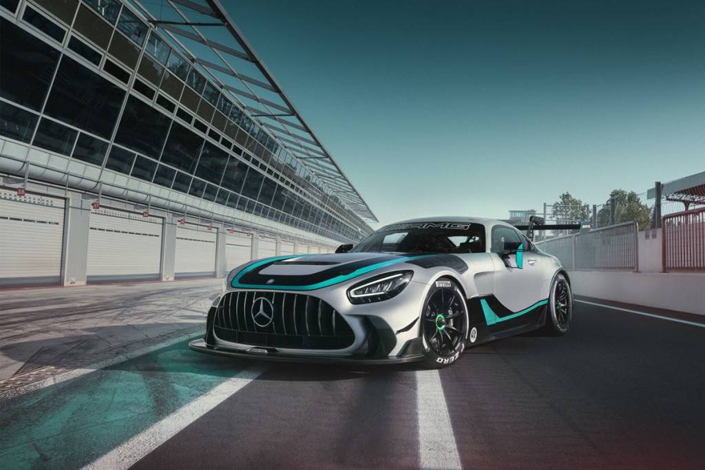 Mercedes-AMG將GT賽車融合F1賽車，推出GT2 Edition W16新款客戶賽車 | CarStuff人車事 | LINE TODAY
