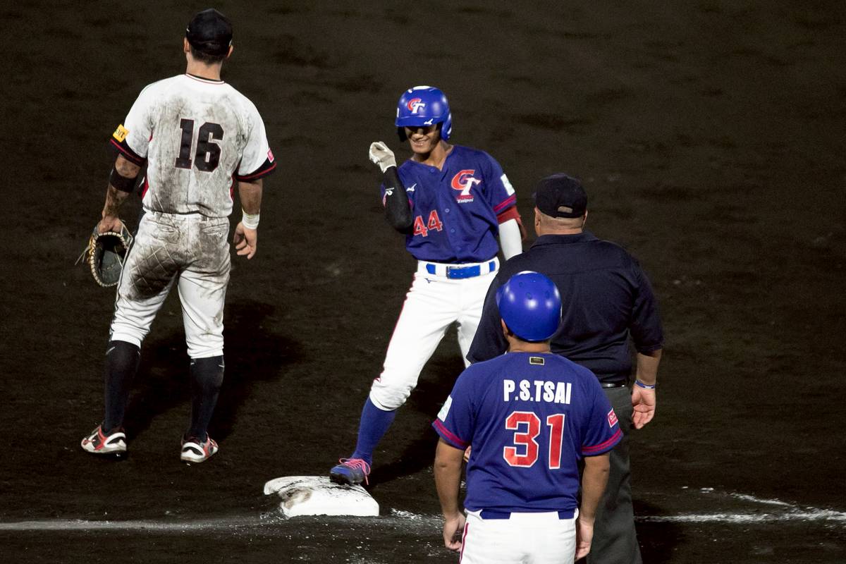 U18世青》台韓大戰！五局上追1分可惜滿壘未再得分 中華隊1比5落後 | TSNA | LINE TODAY