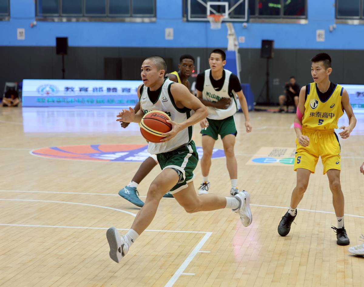 登峰造極籃球賽》劉廷寬砍24分 為了黃萬隆加入松山 | TSNA | LINE TODAY