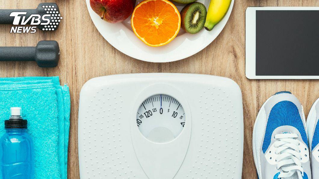 「168斷食」減肥法超夯 醫籲：3種人千萬別嘗試 | TVBS | LINE TODAY