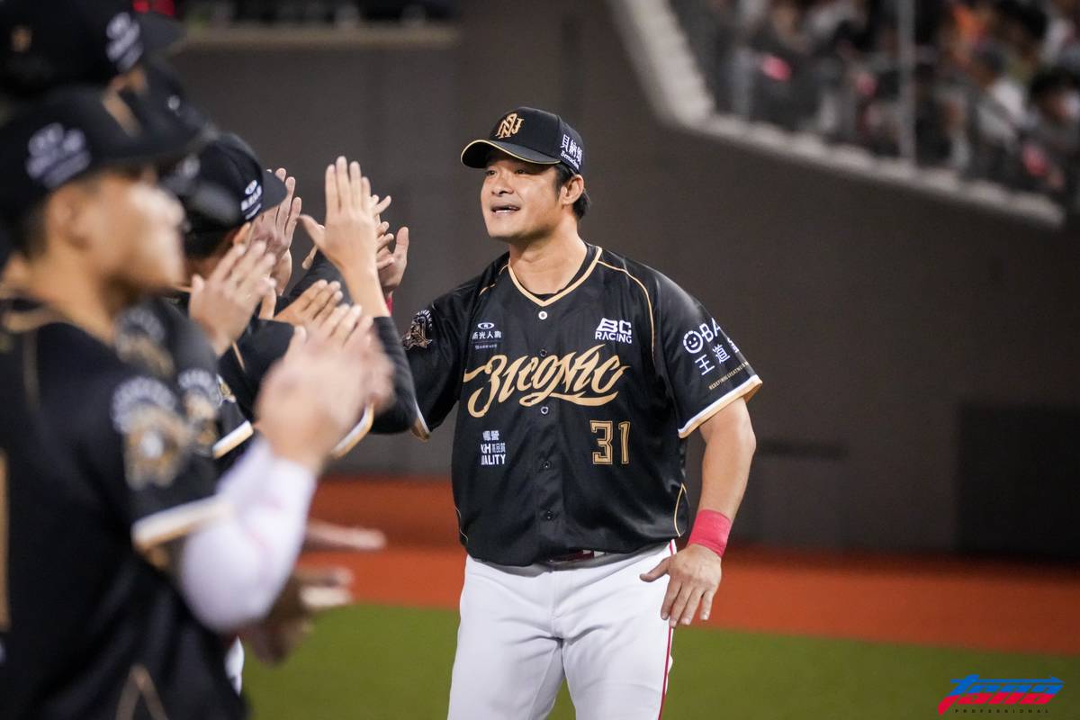 林智勝引退》吉祥物芮美暖心留言！ 「大師兄」巧妙回應 | TSNA | LINE TODAY