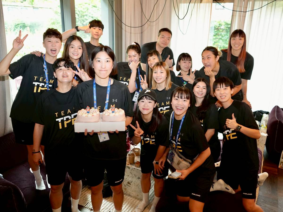萊茵魯爾世大運》柏林中繼站像家一樣 女排張稦豈歡慶20歲生日 | TSNA | LINE TODAY